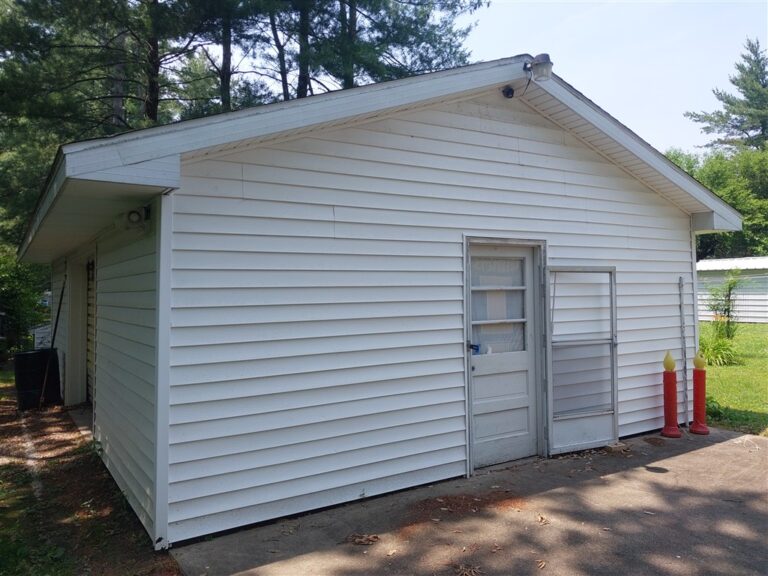 Live Public Auction – Donna Runyon – Rothrock Auctions