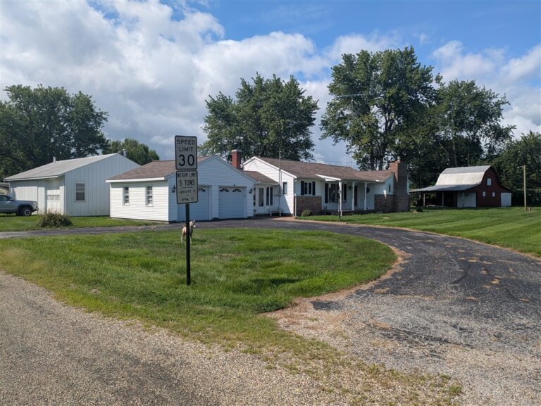 Live Public Auction – Jerry and Peggy Thomann Estate – Rothrock Auctions